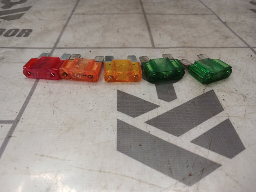 Предохранитель Ford Focus 1 1998-2004