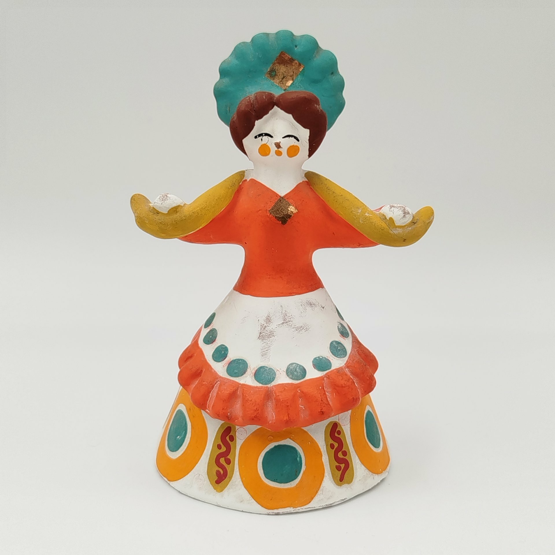 Статуэтка (игрушка) "Барыня с коромыслом", глина, роспись, Дымковская игрушка