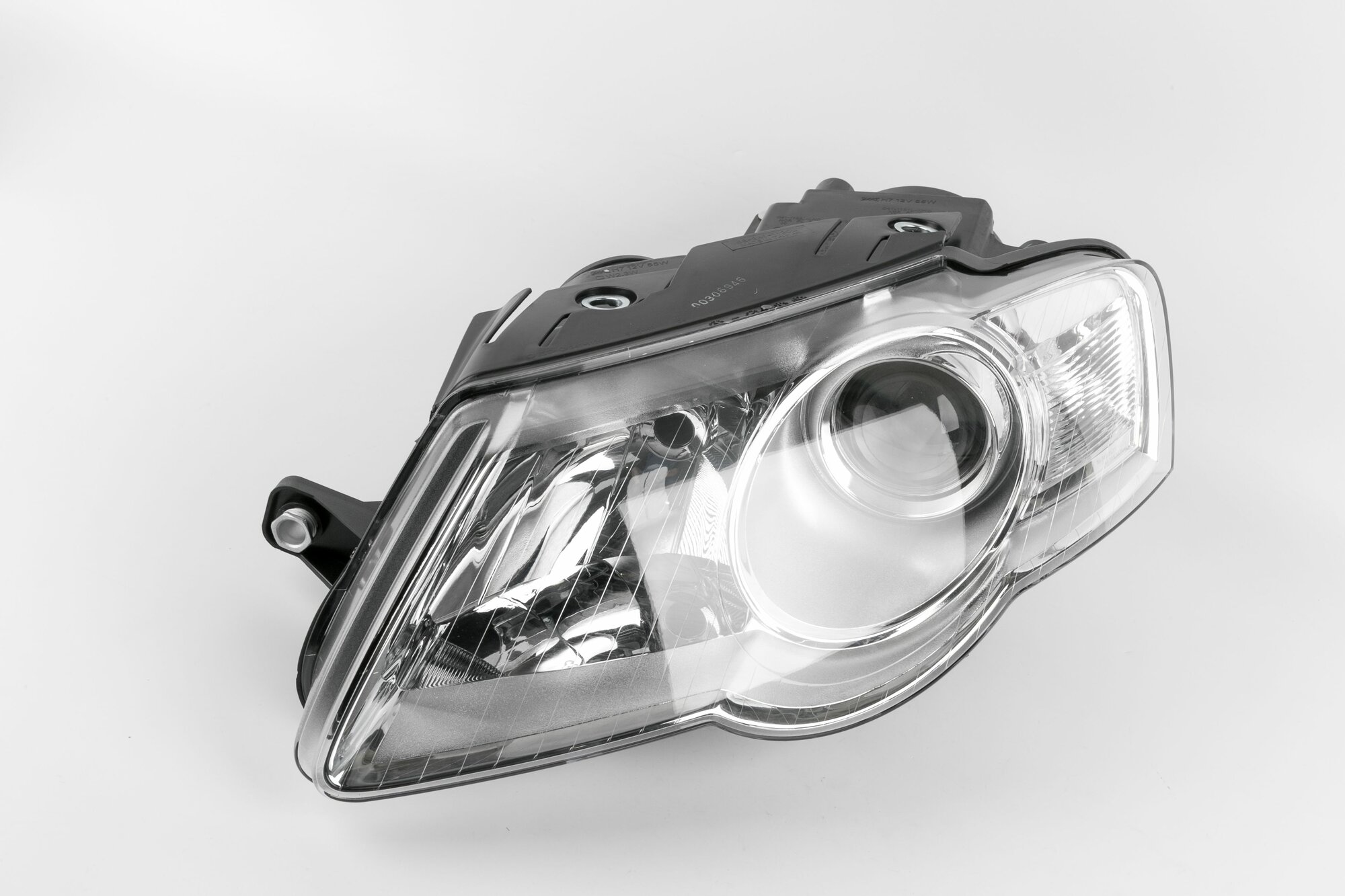 Фара левая для Фольксваген Пассат 2005->, oem 1EL247014011, 3C0941005j арт 44111A7LLDEM1 — фото 1