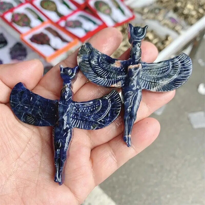 Фигурка ангела из синего содалита