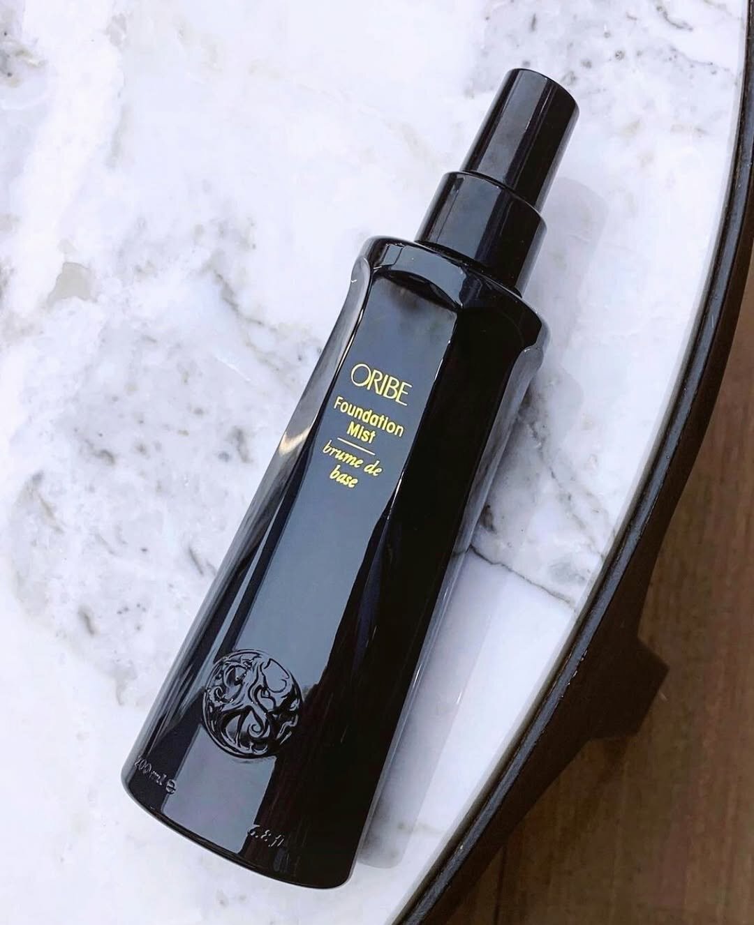 ORIBE Foundation Mist Несмываемый спрей-основа для укладки, 200 мл