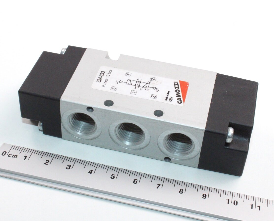 3N54-033, Пневмораспределитель, Camozzi