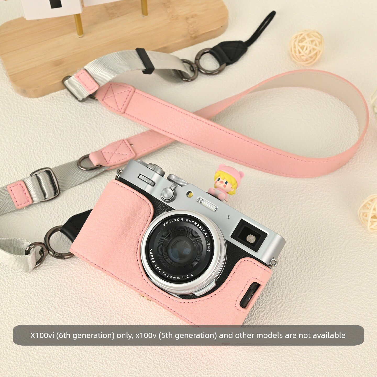 Розовый чехол для камеры Fuji X100VI с кожаной текстурой, плечевым ремнем и персиковым младенцем