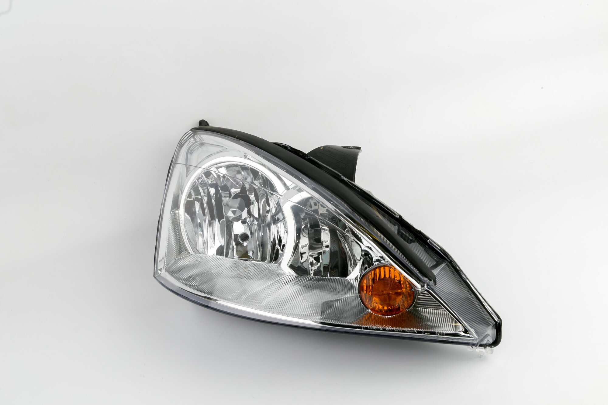 Фара правая для Форд Фокус 2001-2005, oem 1162469, 1343653 арт 4311152RLDEM