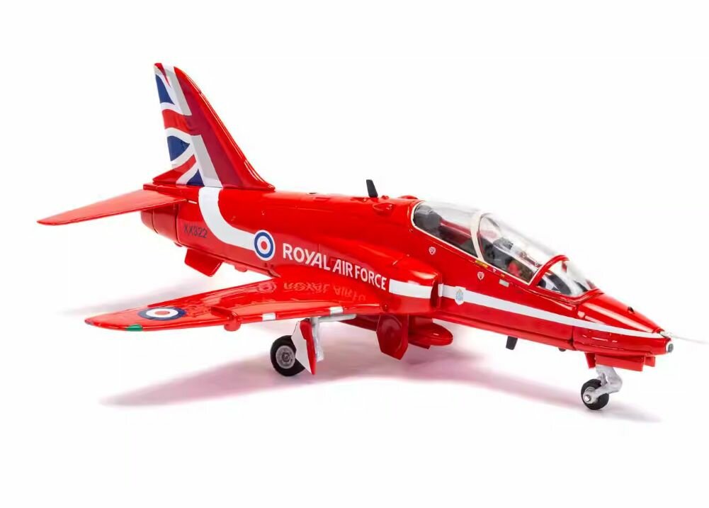 Corgi AA36017 1/72 Готовая модель самолета BAE Hawk T.1, пилотажная группа Красные стрелы , турне по США 2019