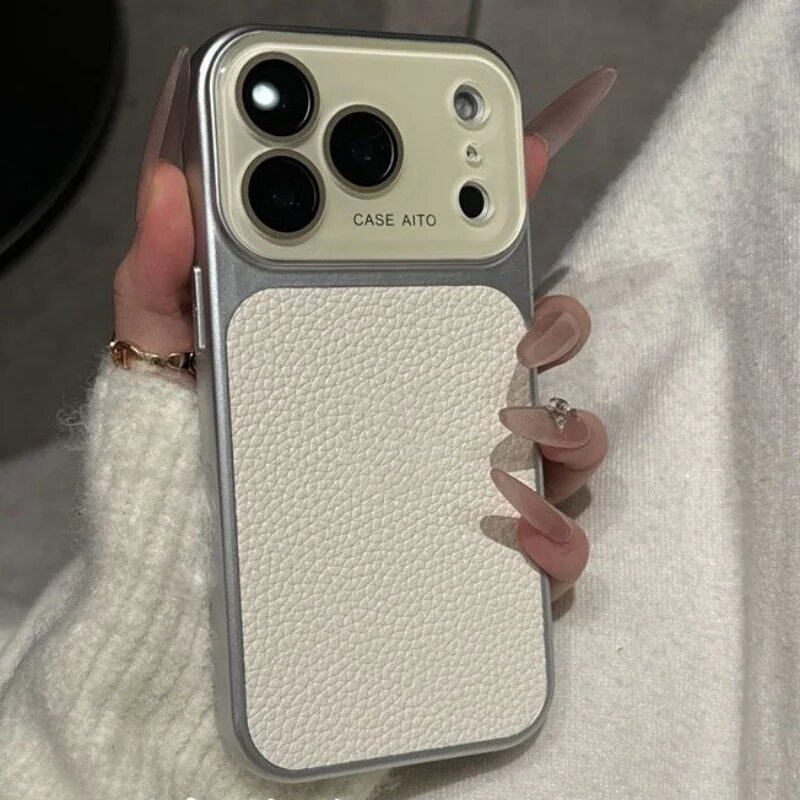 Белый кожаный чехол для iPhone 16