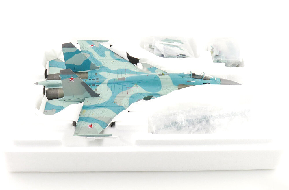 Hobby Master Модель самолета Сухой Су-27К с ракетой Х-41 Москит