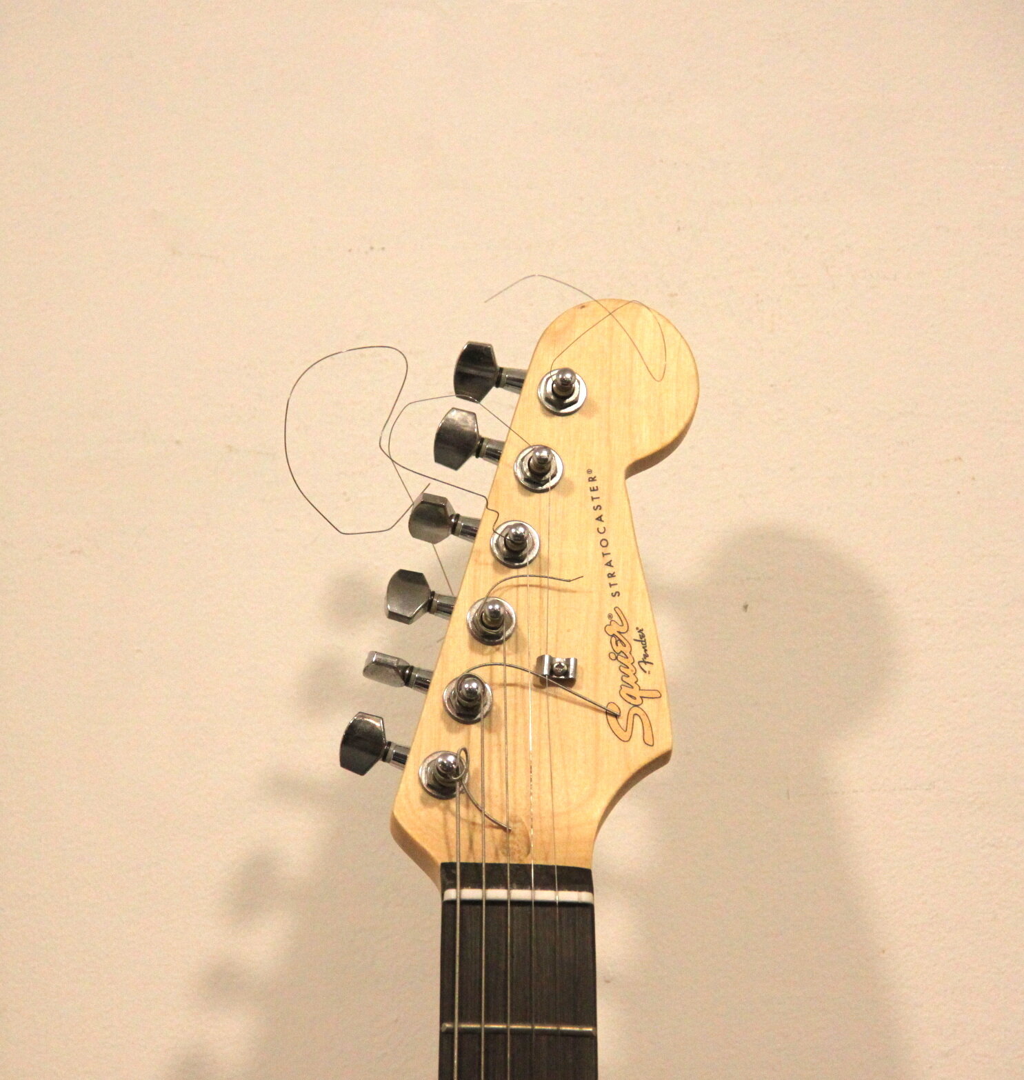 Электрогитара Fender Stratocaster (1)