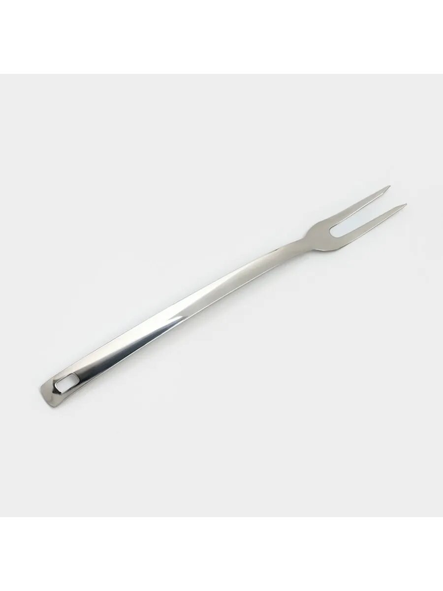 Надежная металлическая вилка для мяса