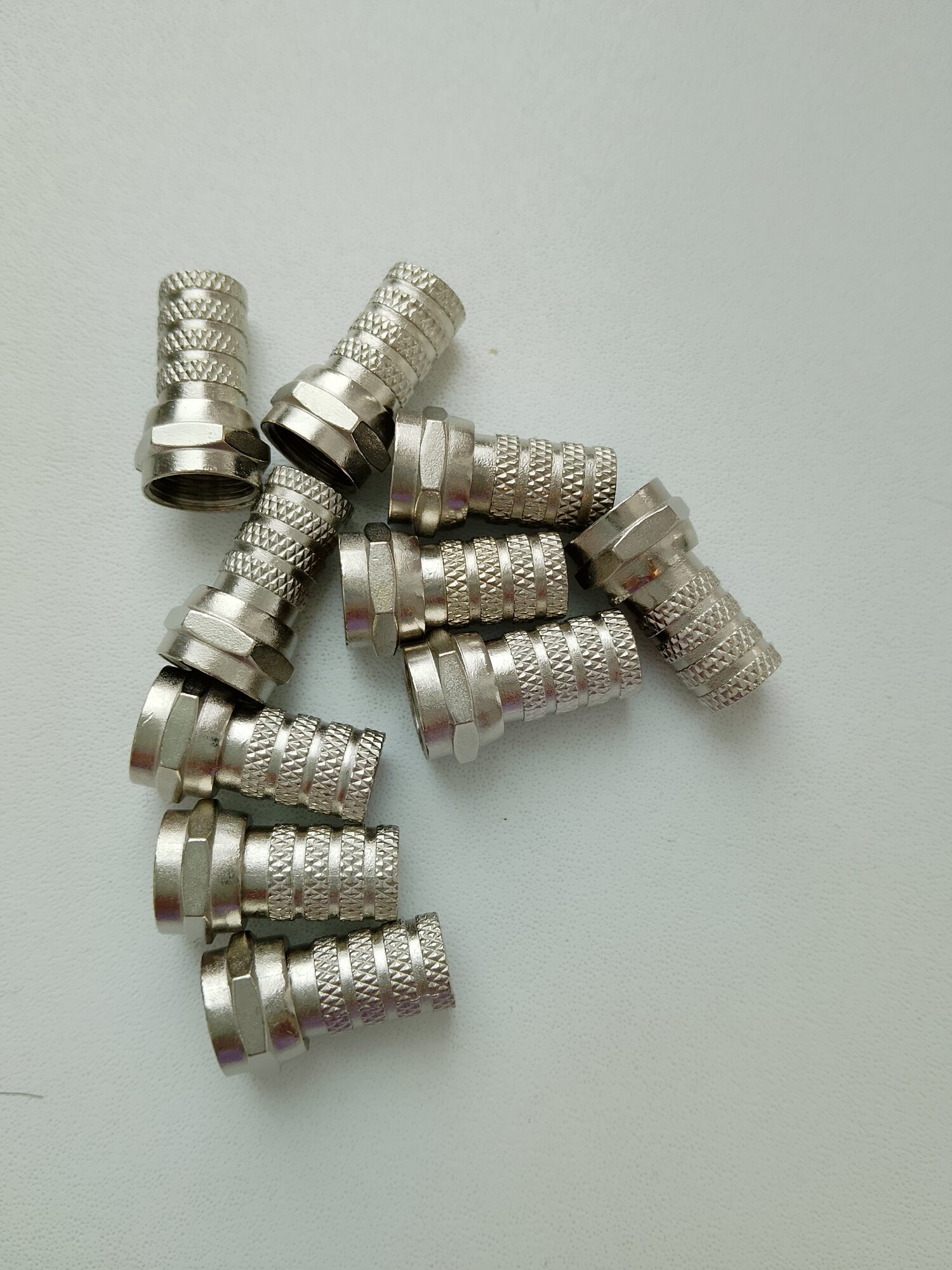 Комплект антенных переходников"PRO connekt" F-гайка для кабеля RG -6, для телевизора , в комплекте 10 штук.