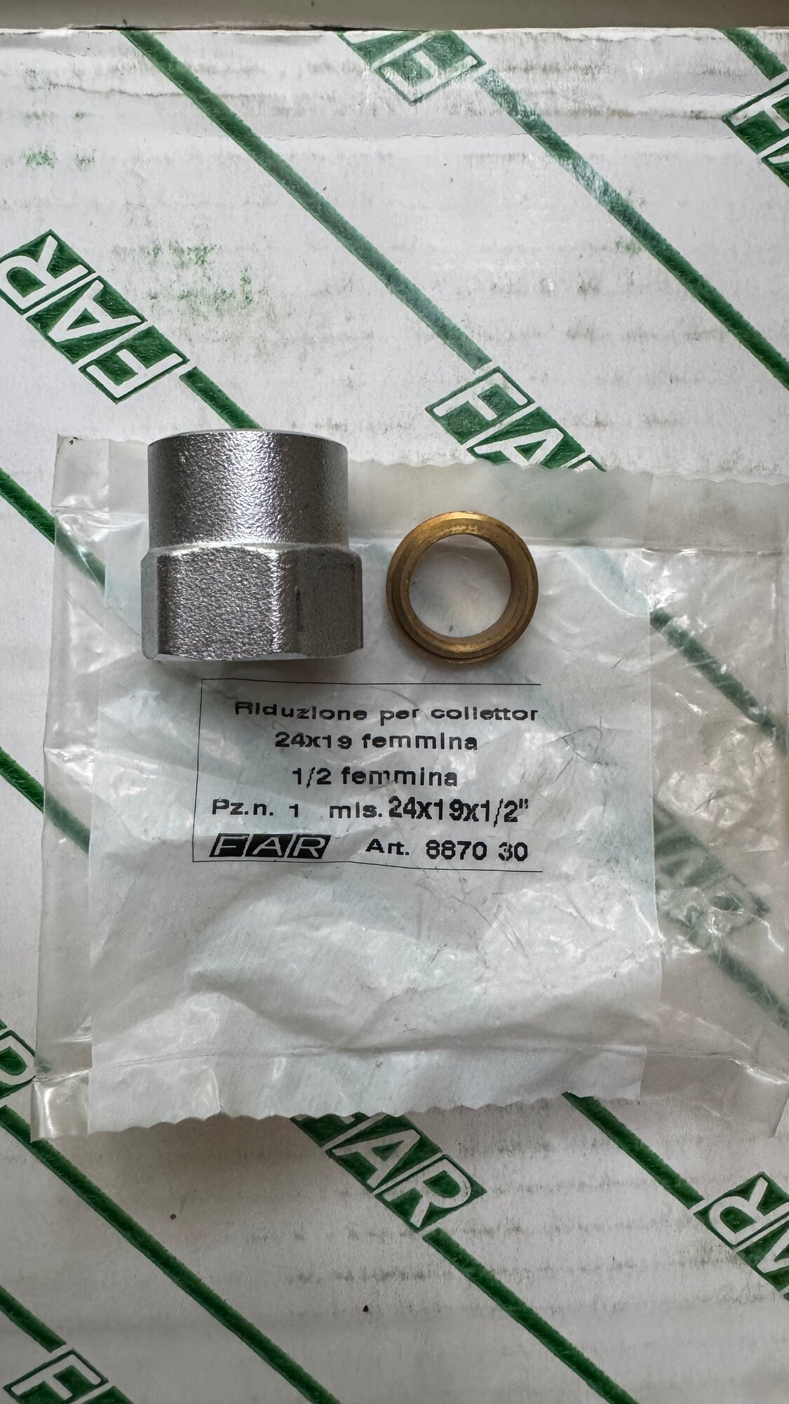 Переходник FAR с М24x19 на 1/2"ВР FC 8870 30