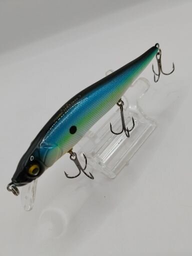 Megabass Vision Oneten Suspend 110 мм 12 г суспендер воблер для ловли щуки окуня и судака на глубине 0.8-1.2 м