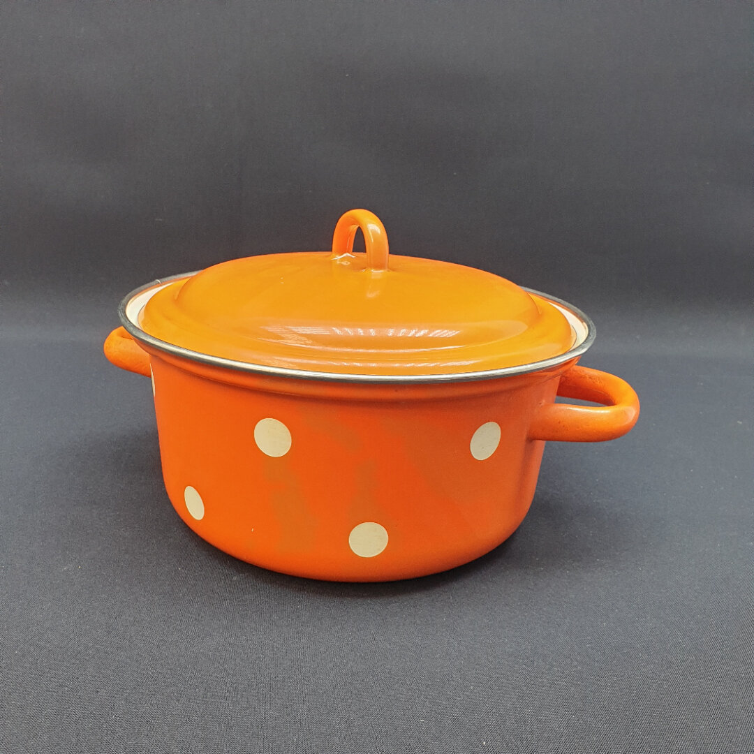 Винтажная эмалированная кастрюля 3л, красная с белыми горошинами, крытье. СССР