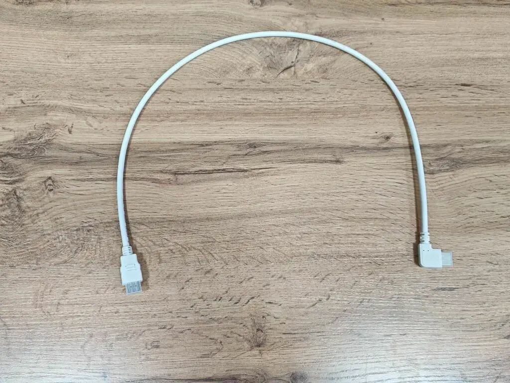 HDMI белый маленький