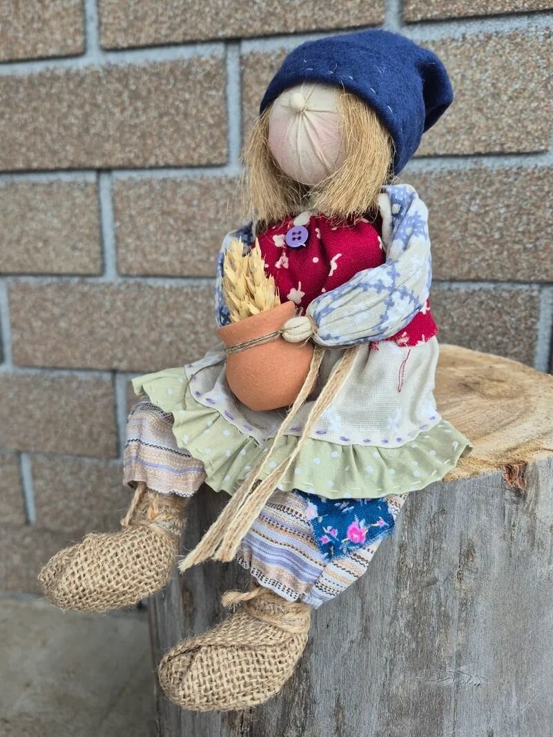 Кукла-оберег "Домовенок Ерофей", ручная работа, светло-зелёная, 25см