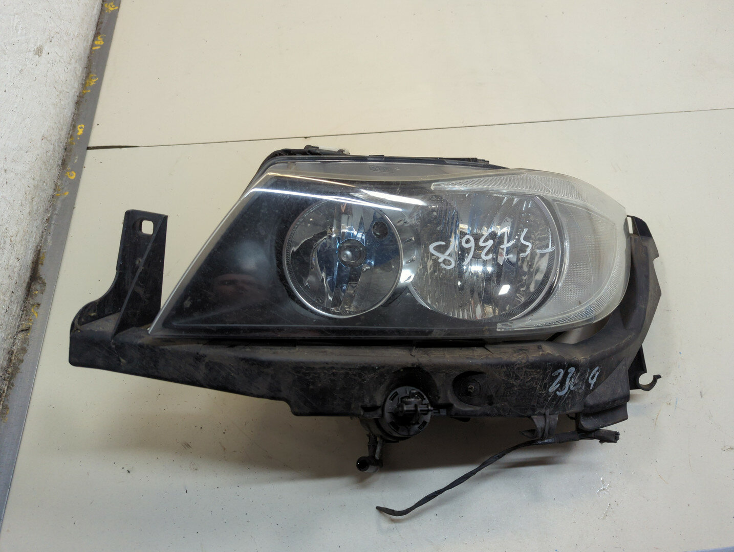 Фара (передняя) левая BMW 3 E90, E91, E92, E93 Б/У