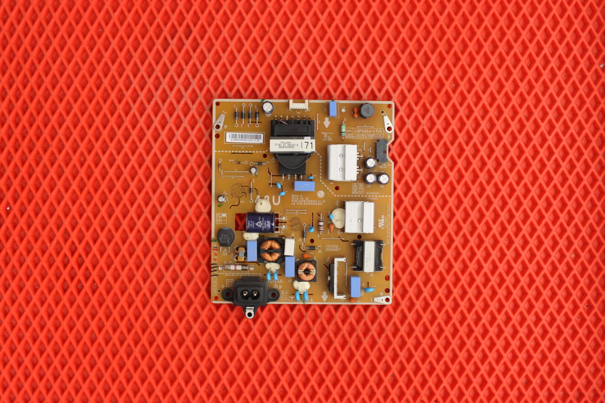 Блок питания (PSU) EAX67209001 (1.5) для телевизора LG 43UV661H в надёжной упаковке