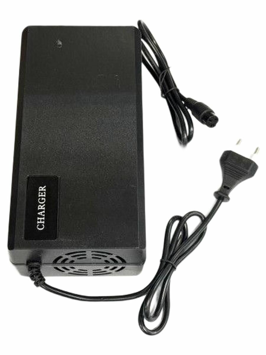 Зарядное устройство 60V (67.2V) 10A GX16 (с кулером) для электросамокатов