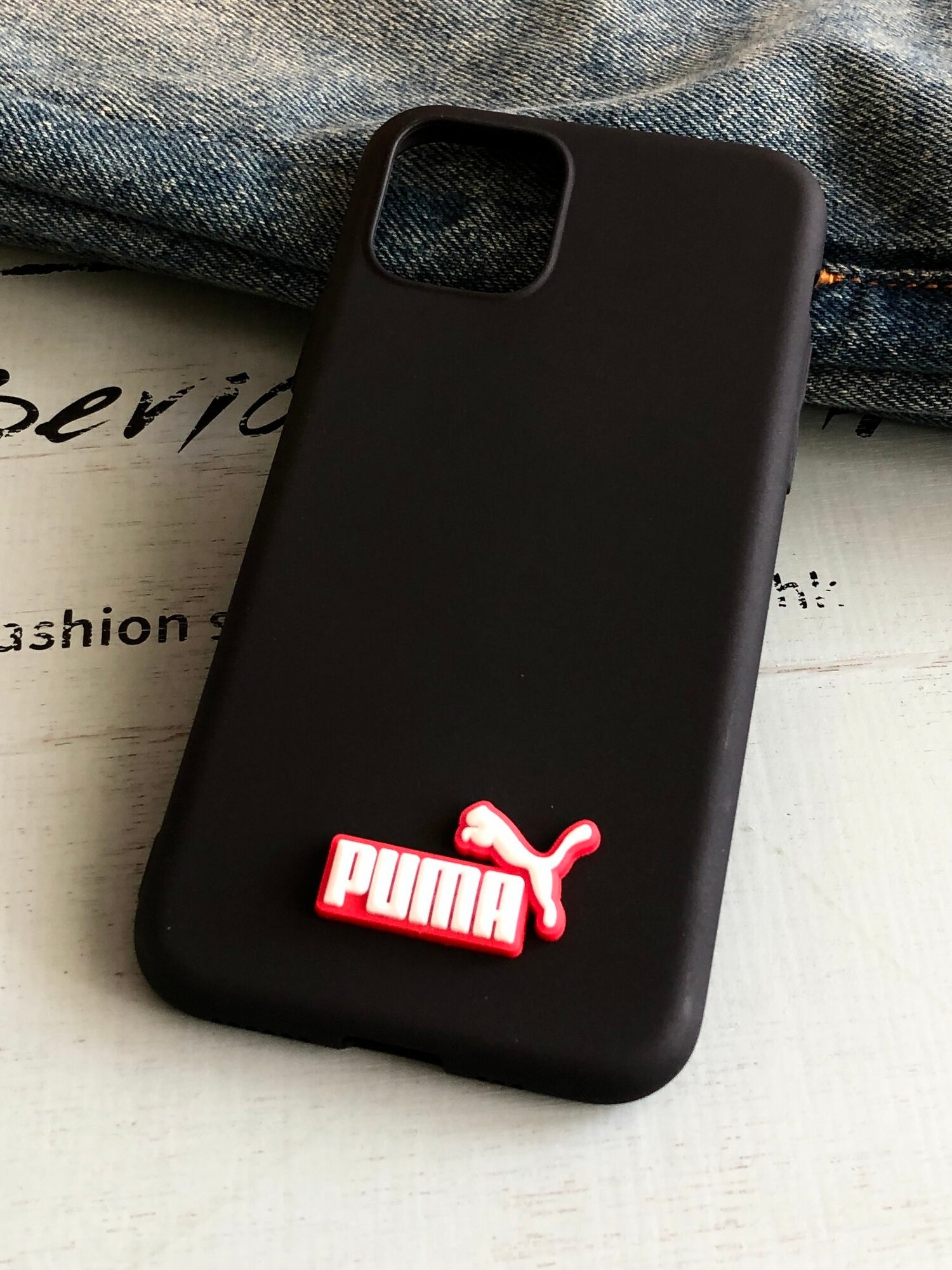Чехол для iPhone 11 Pro Max / чехол на Айфон 11 Про Макс, с логотипом плотный, матовый, приятный на ощупь, противоударный