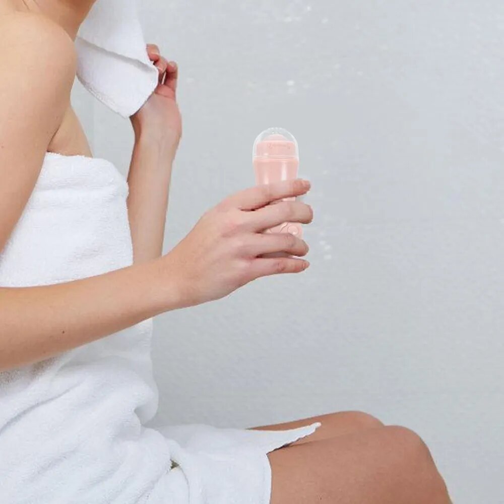 Розовый массажный ролик с камнем розового кварца для лица и ухода за кожей