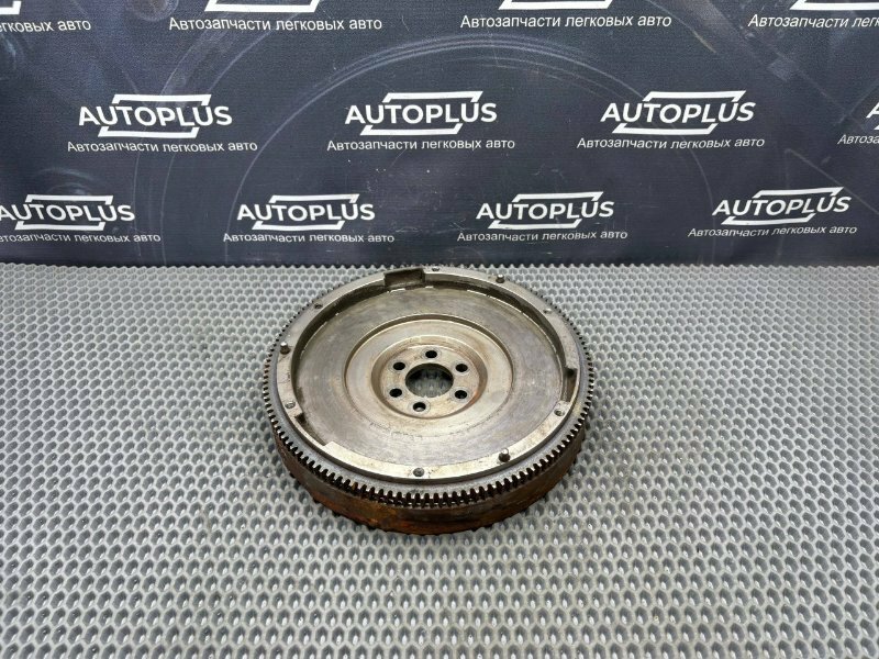 Маховик МКПП Volkswagen Golf (1.4 BMY) Б/У с пробегом Арт. 03C105273B