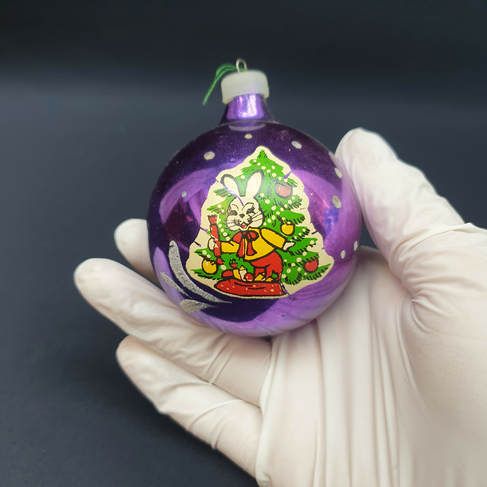 Винтажная елочная игрушка ссср. Стеклянный шар фиолетовый, заяц у елки, новогодний декор