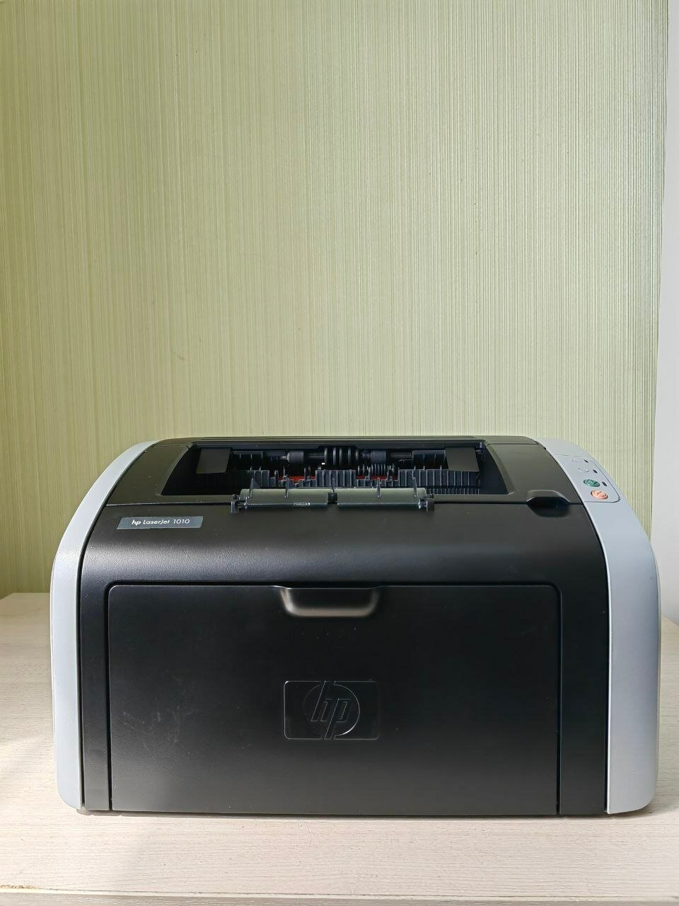 Принтер лазерный HP LaserJet 1010 для дома и малого офиса, А4, черно-белая печать