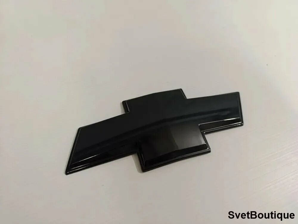 Передняя эмблема Chevrolet captiva C100 Чёрная 06-11 г. в.