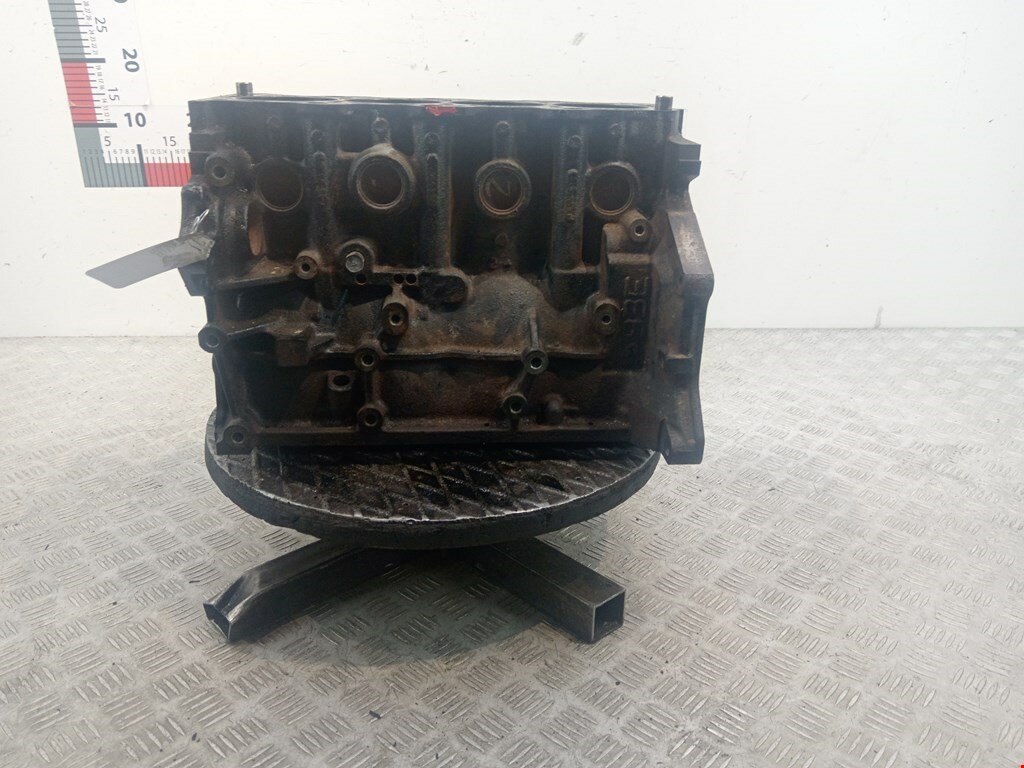 Блок двигателя (блок цилиндров) Volvo S40 V40 1 MR6774 арт. 2239726