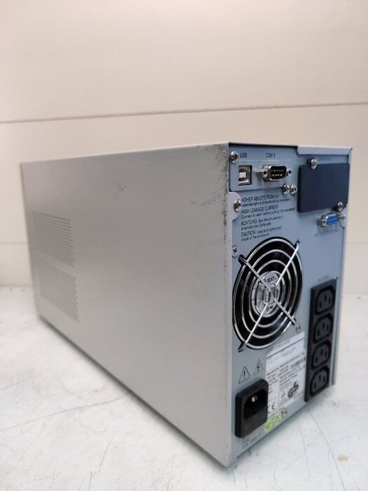 ИБП UPS a 700 Masterguard cos 0.71 700VA/495W