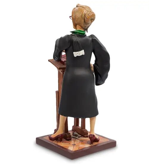 FO-84011 Статуэтка мал. "Адвокат" (The Lady Lawyer. Forchino)