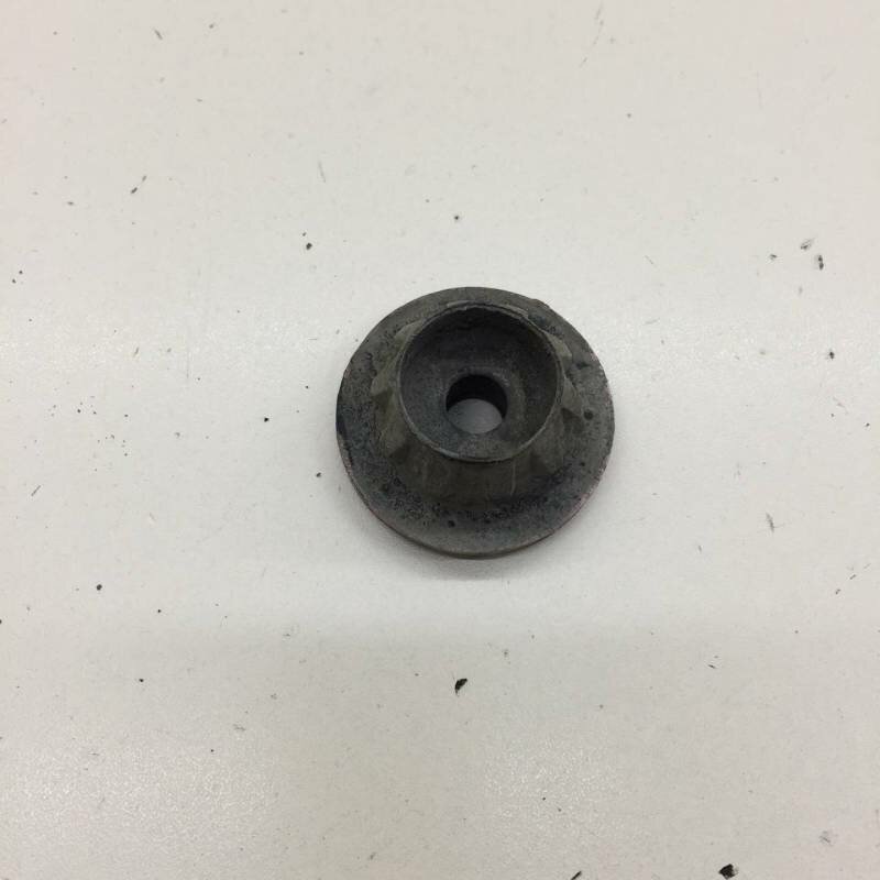 Кронштейн радиатора Nissan Tiida C11 2007-2014