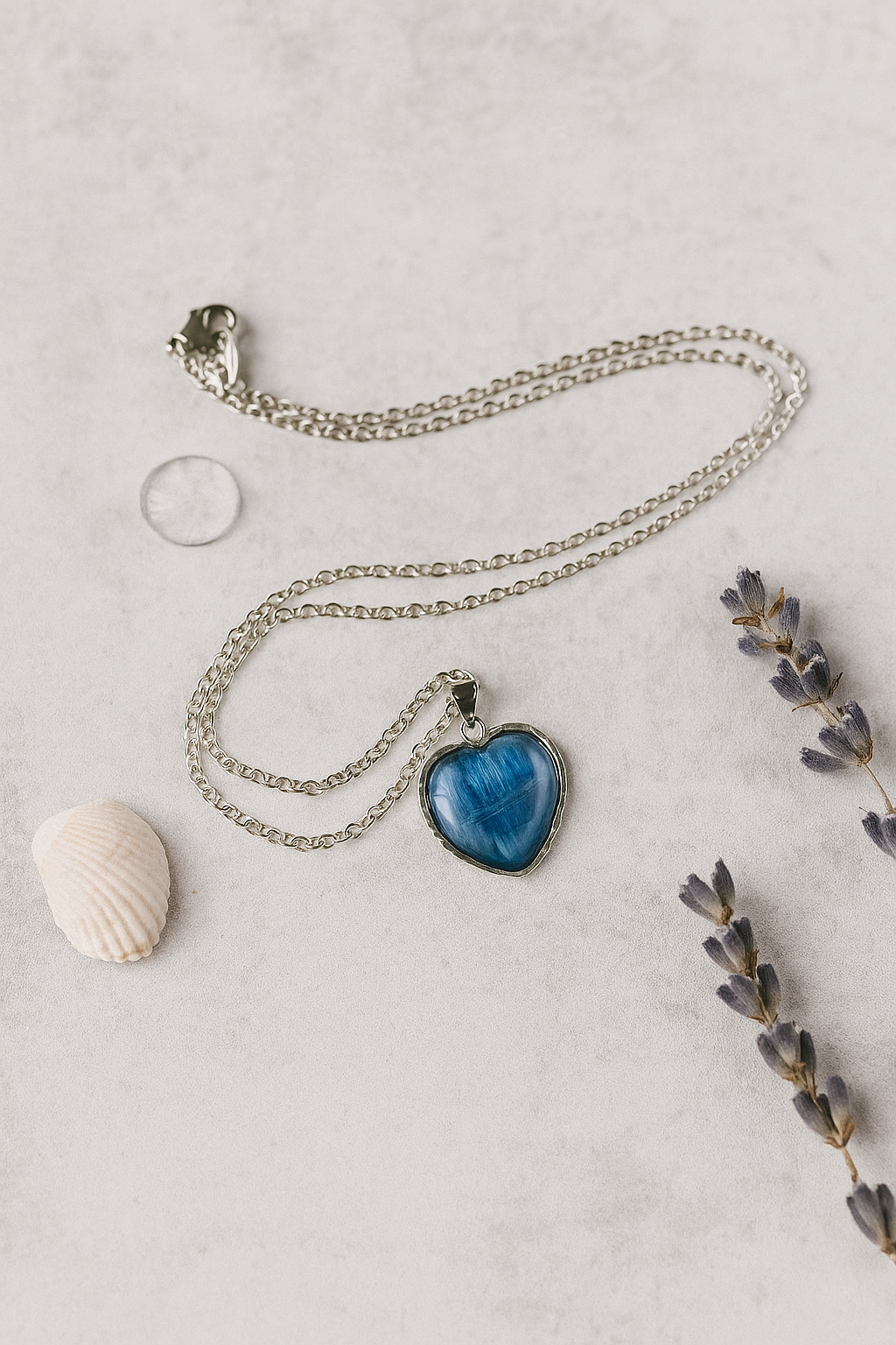 Подвеска, кианит