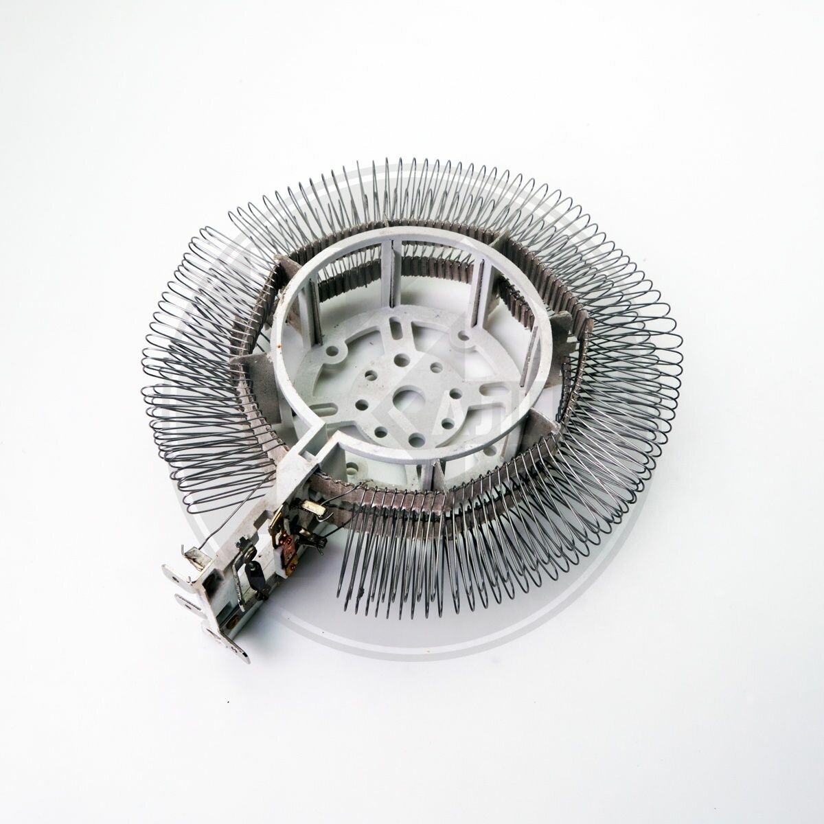 Спираль (1,8-2 кВт, D 147мм, h 37мм) в сборе для тепловентилятора