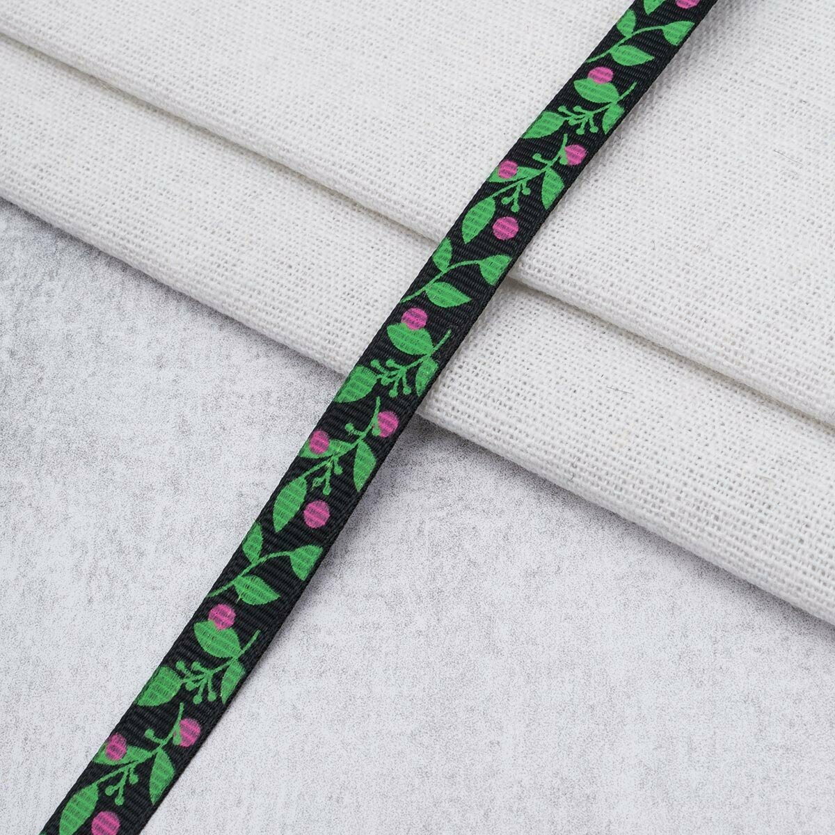 Лента декоративная для упаковки подарков, репсовая, с рисунком, 1 см х 45,72 м, цвет черный