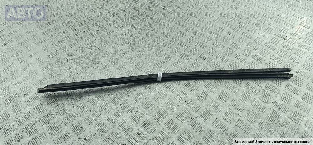 Молдинг лобового стекла Audi A4 B5 (1994-2001)