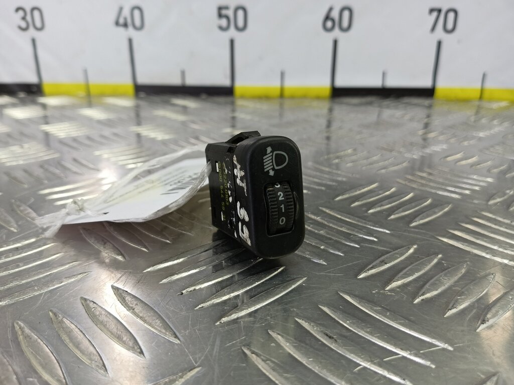 Кнопка регулировки фар Б/У для MERCEDES-BENZ Sprinter W906 (2006—2019) A0005445931