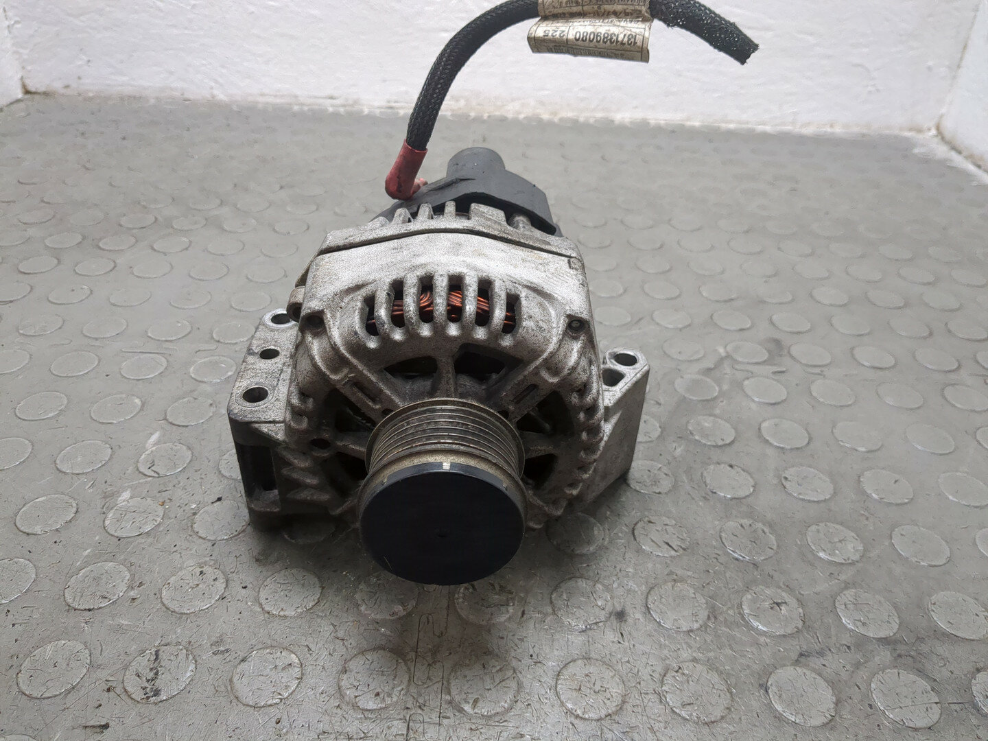 Генератор Peugeot Bipper Б/У