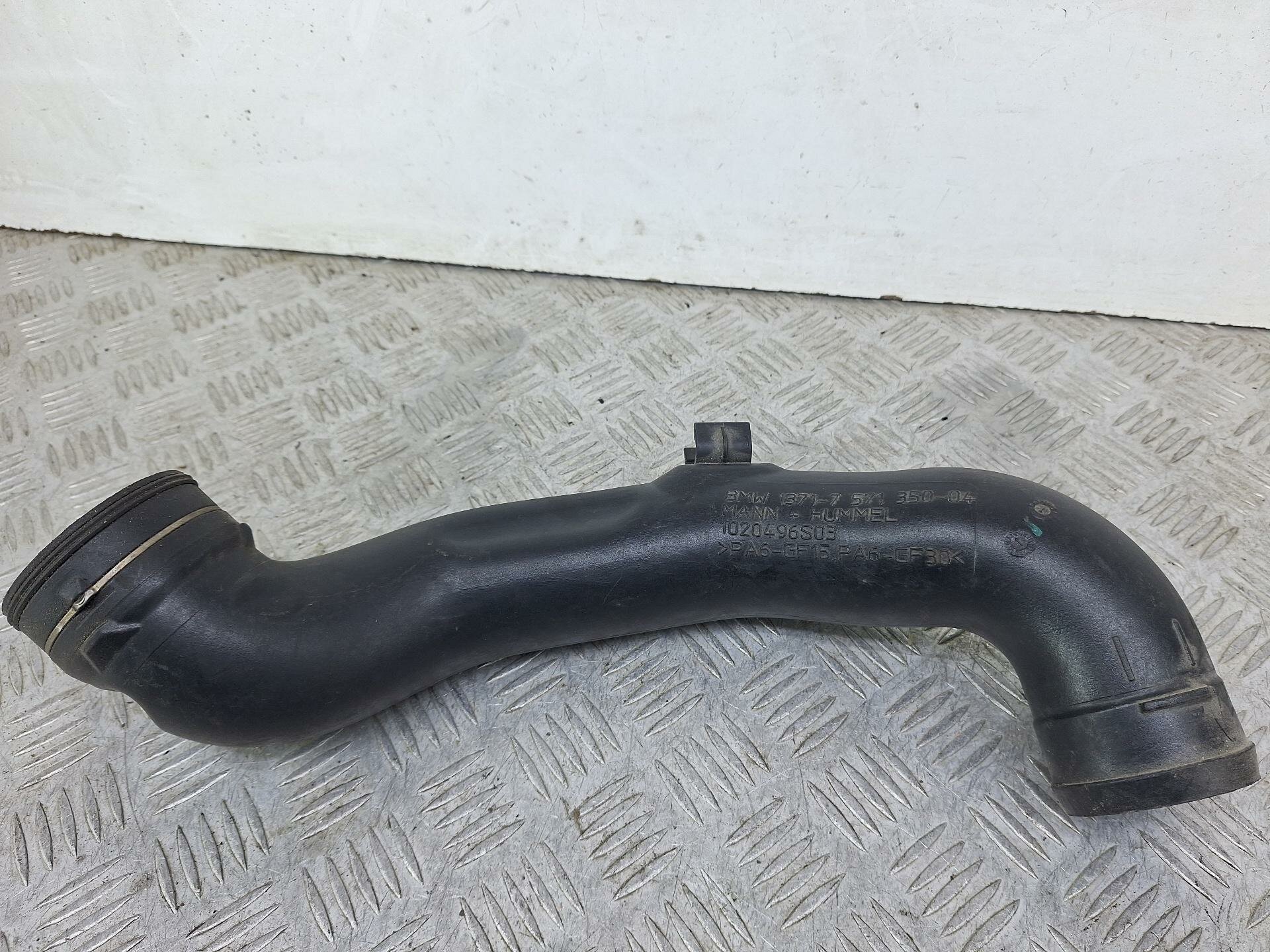 Патрубок интеркулера BMW X6 E71 (2007 - 2012) 1020496S03