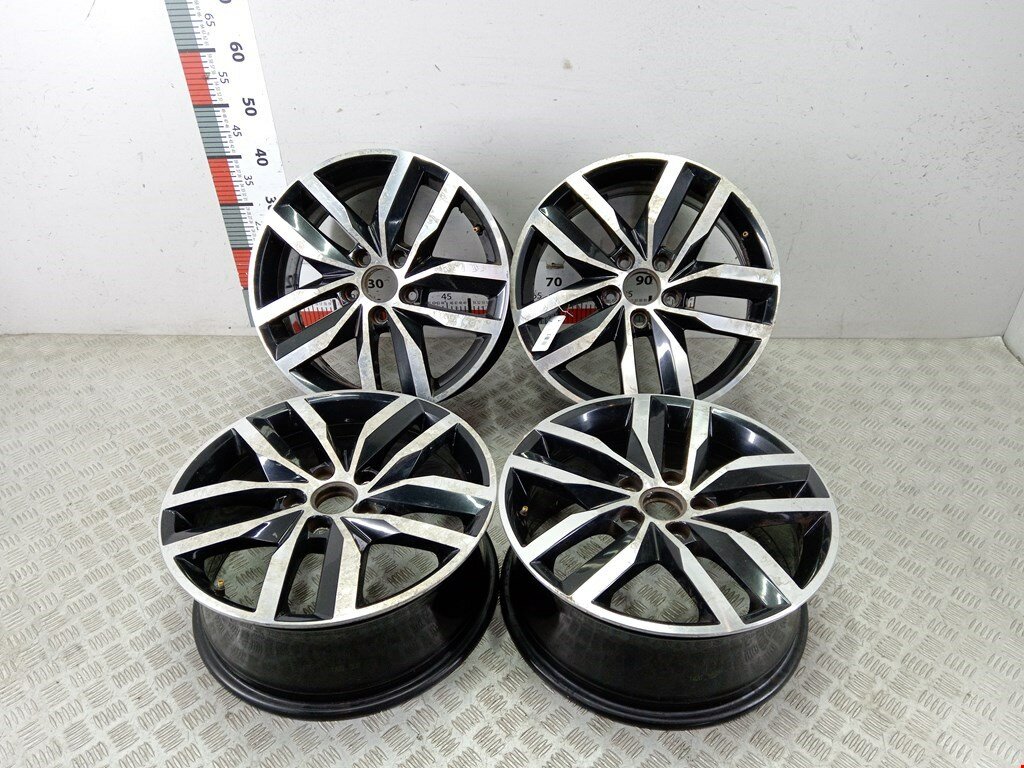Диск литой Volkswagen Sharan 2 5G0601025D арт. 2269057