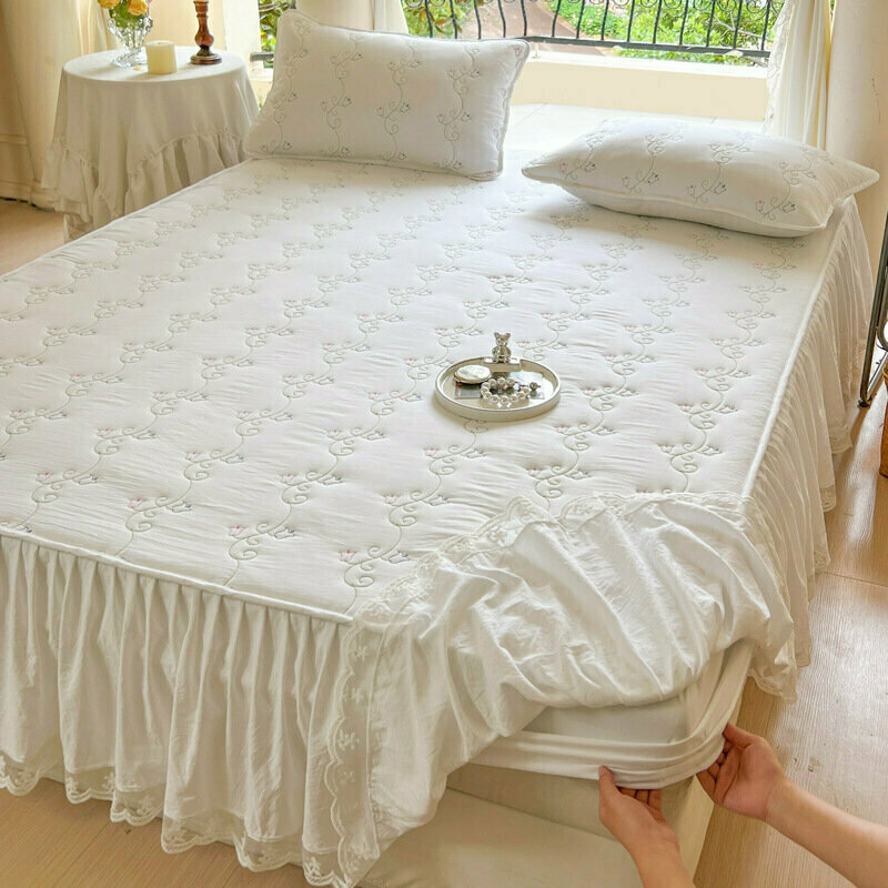 Комплект покрывала , с оборками и наволочками, стеганый, Серый150*200cm