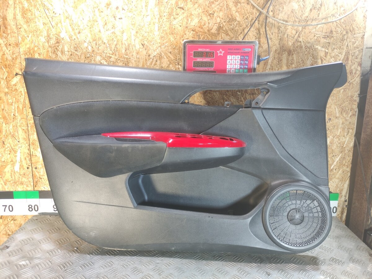 Обшивка двери передней левой HONDA Civic 2006-2012 83581SMGE02ZA