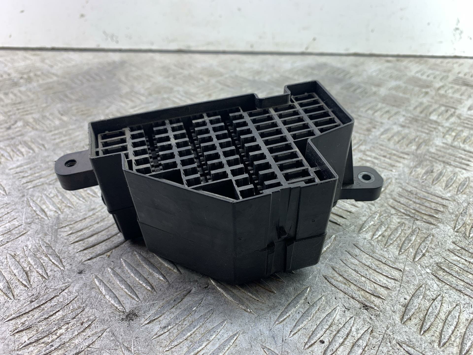 Блок предохранителей Audi A3 8P 2-й рест. (2008 - 2013) 1K1941824