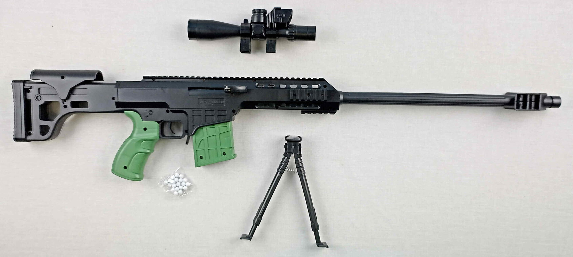 Автомат 71 см с лазерным прицелом черно-зеленый + пульки 20 шт и двунога 698N с 6 лет