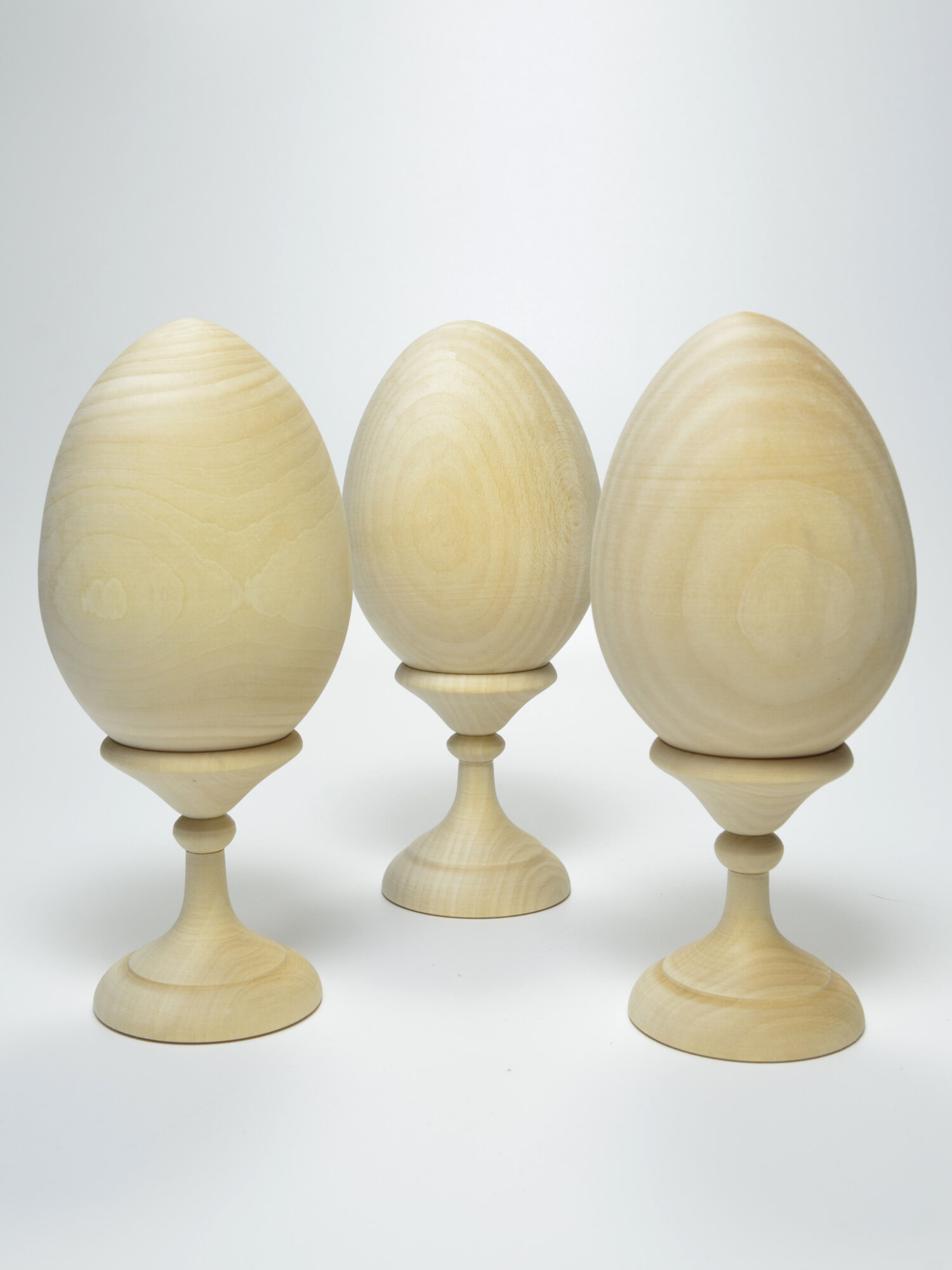 Яйцо деревянное на подставке. 3 штуки. Заготовка для росписи и декупажа. Высота 15 см