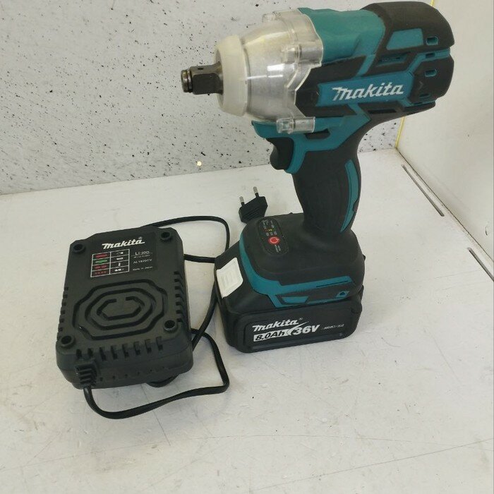 Гайковерт Makita DF331D