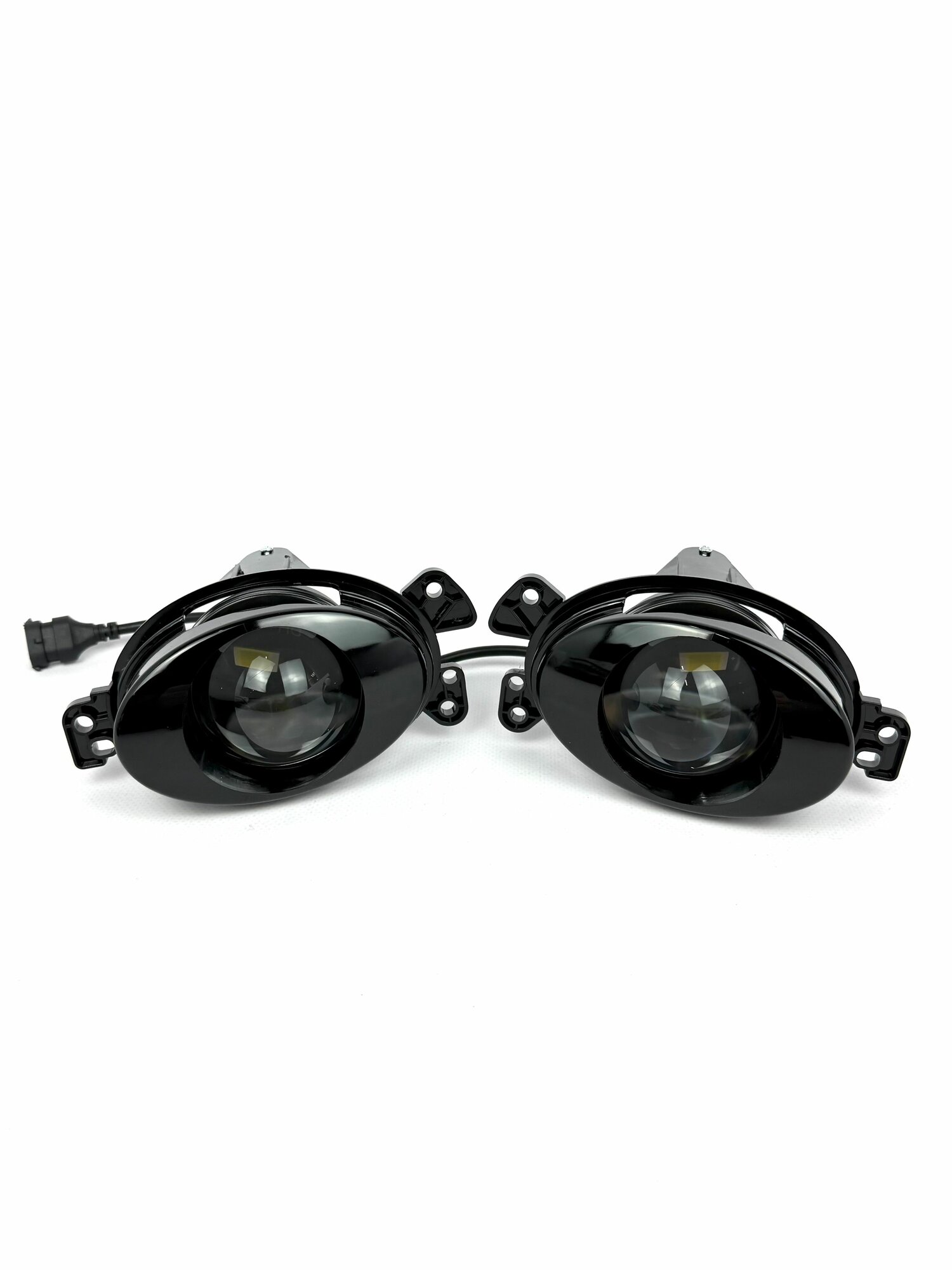 LED линзы в птф Mercedes-Benz