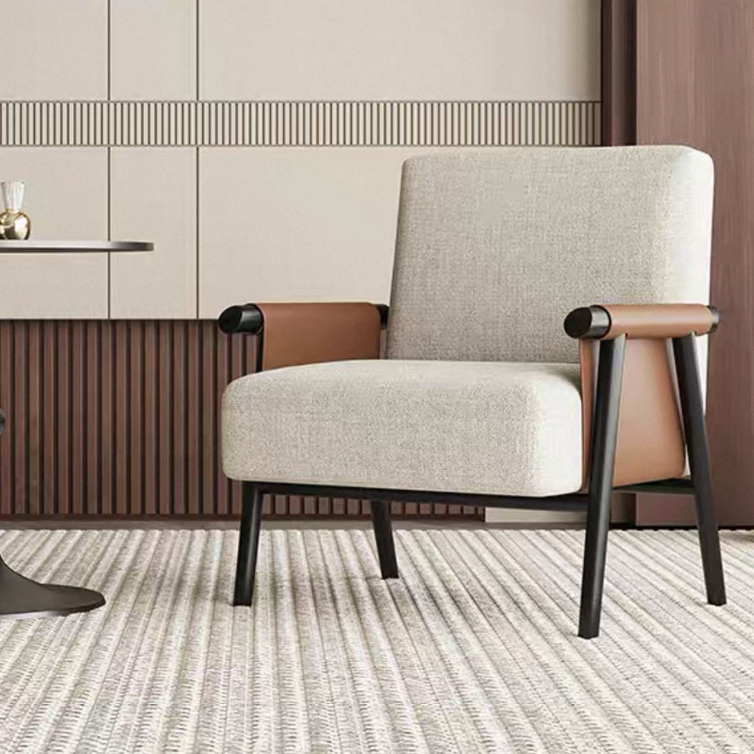 Интерьерное кресло с искусственной кожей Mael (основание металл)