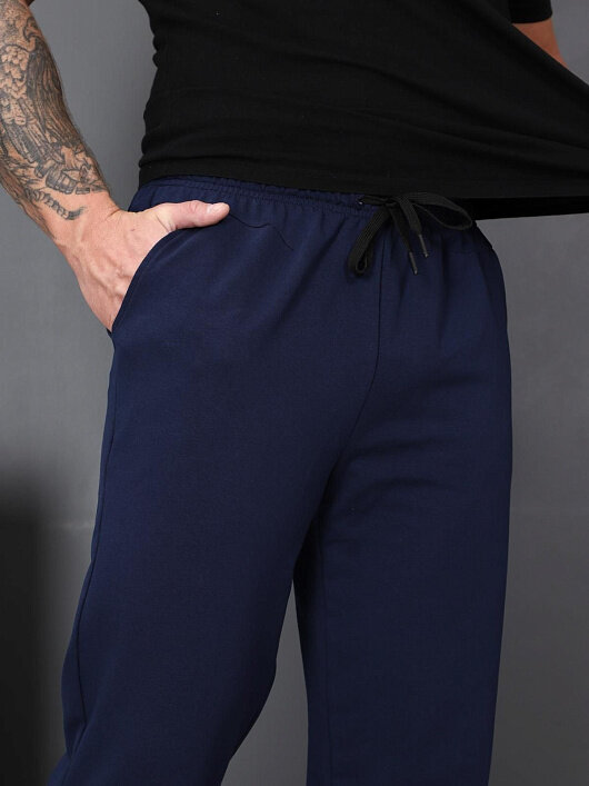 Брюки спортивные