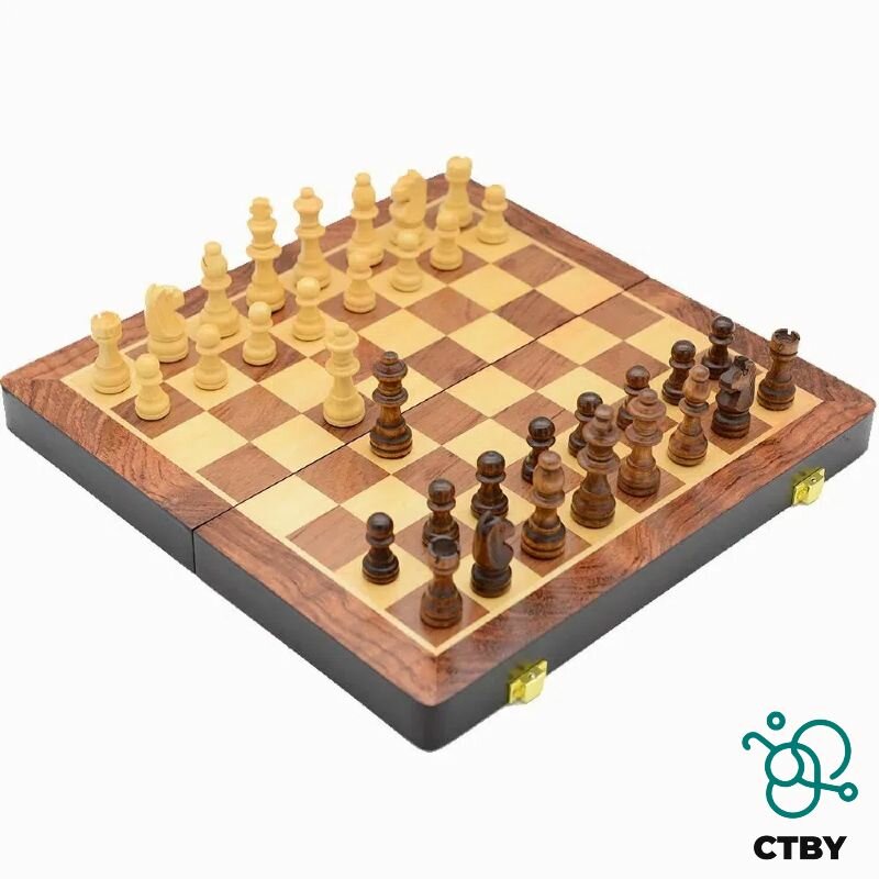 Шахматы магнитные из новозеландской сосны, настольная игра, с ферзем, 30х30см